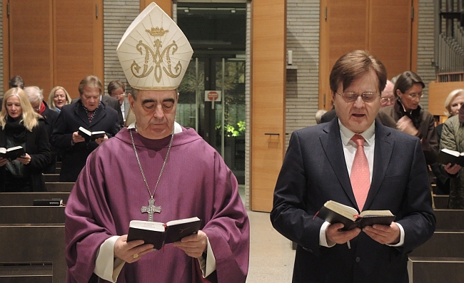 Nuntius spendet den Apostolischen Segen von Papst Franziskus - Bund ...